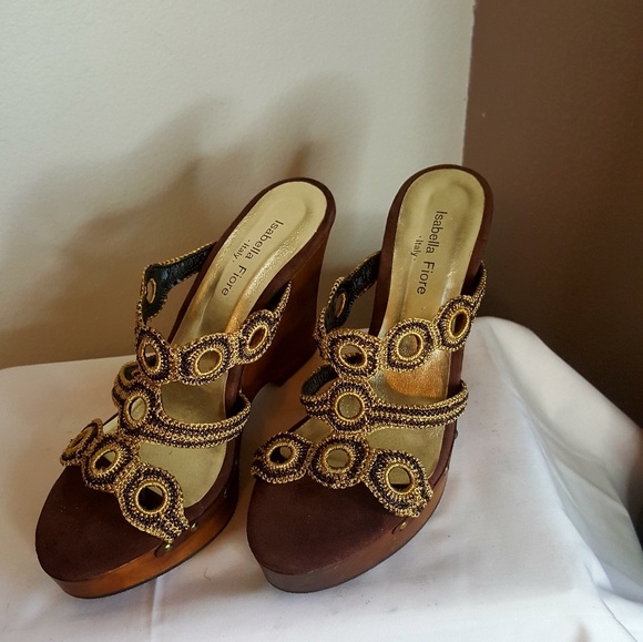 Isabella Fiore | Shoes | Isabella Fiore Italy Brown Gold Heals Size 1 ...